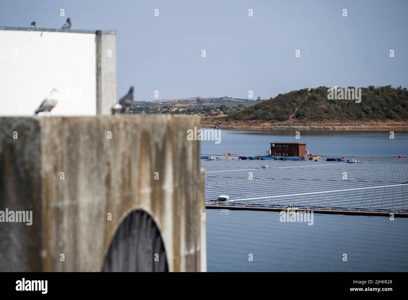 Floating solar panels portugal hi-res stock photography and images - Alamy