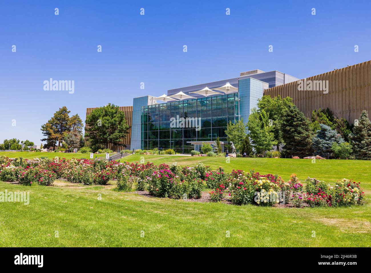 Denver museum of nature and science hi-res stock photography and images ...
