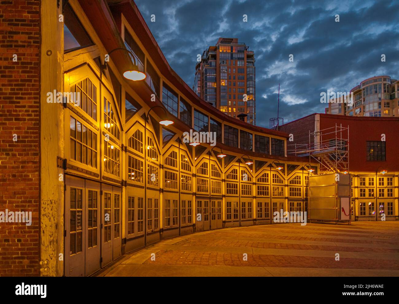 Vancouver city canada yaletown hi-res stock photography and images - Alamy
