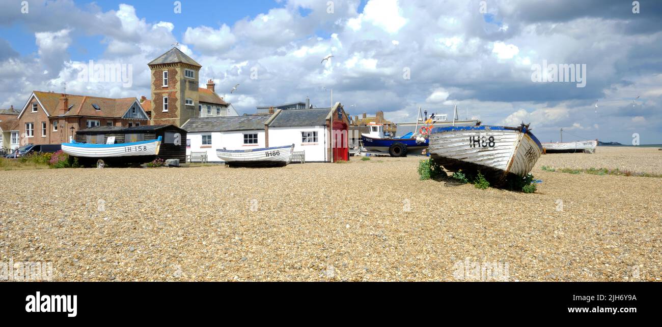 Aldeburgh seafront Beach landscape with fishing boats Stock Photo - Alamy