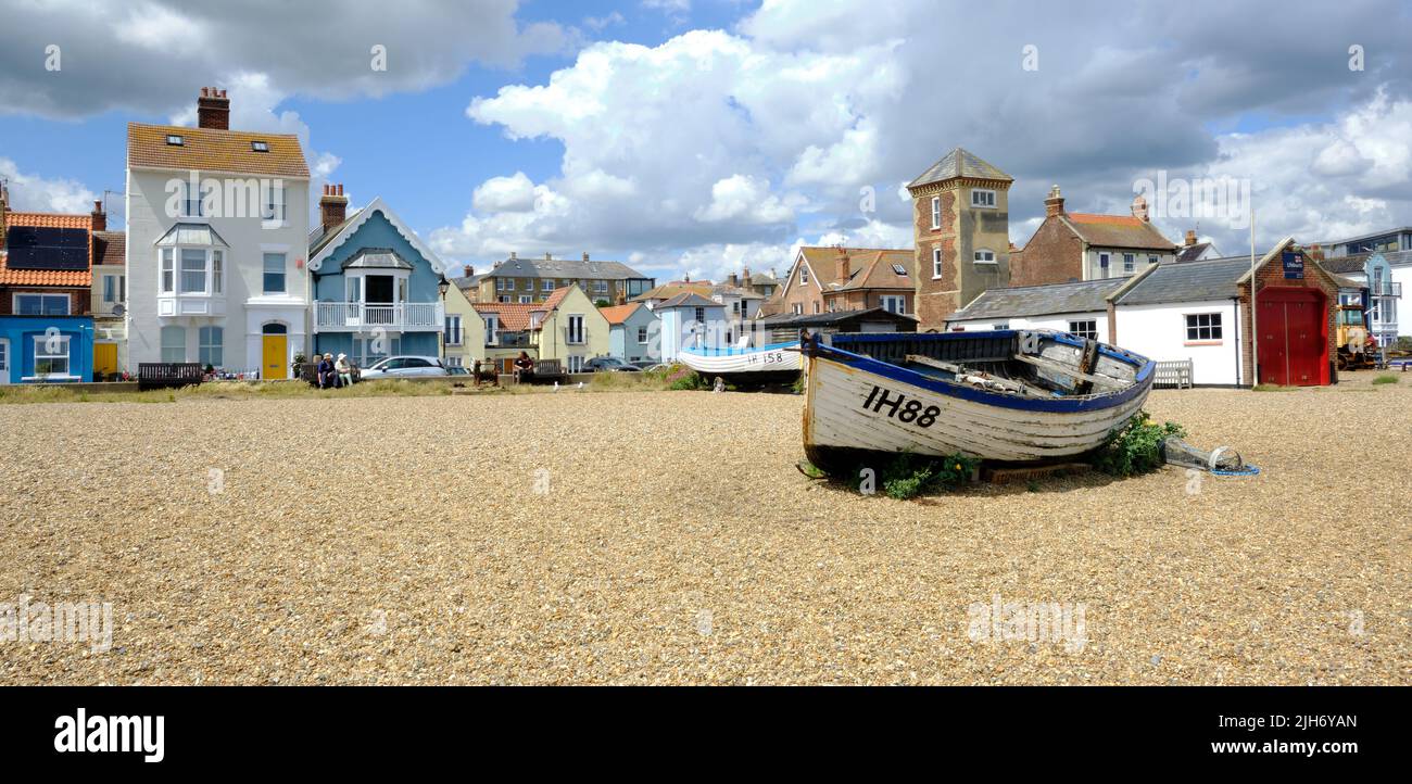 Aldeburgh seafront Beach landscape with fishing boats Stock Photo - Alamy