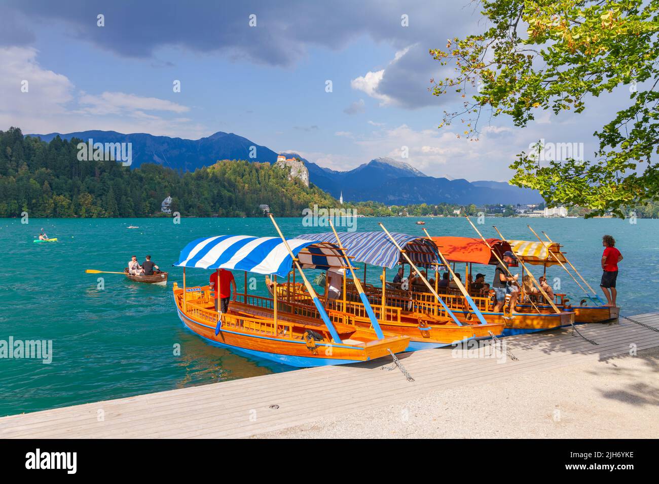 Traditional pletna boat lake bled hi-res stock photography and images ...