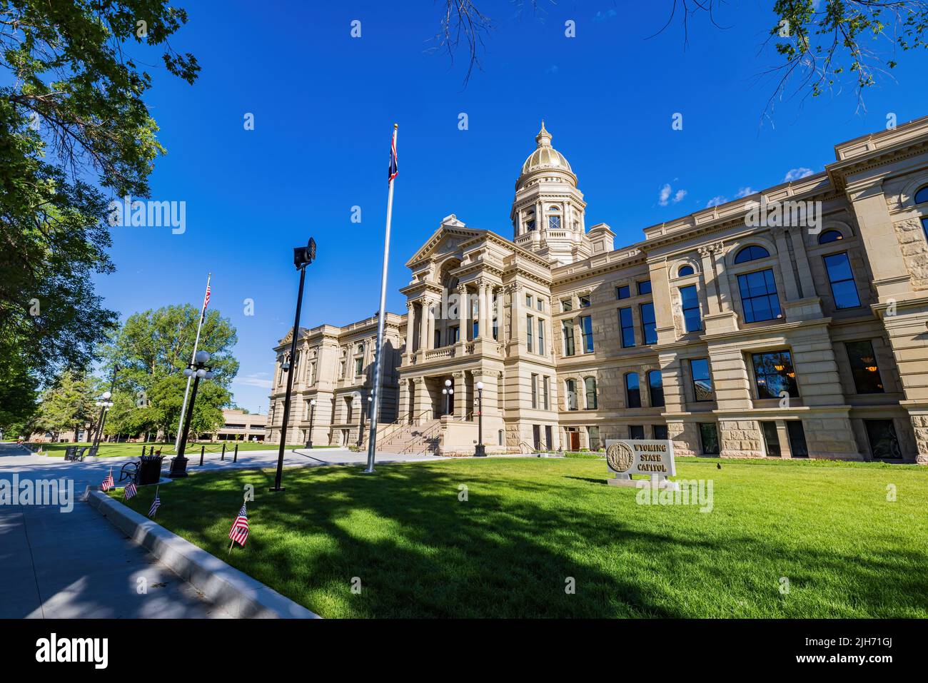 Sunny view of the Wyoming State capitol building at Cheyenne, Wyoming ...