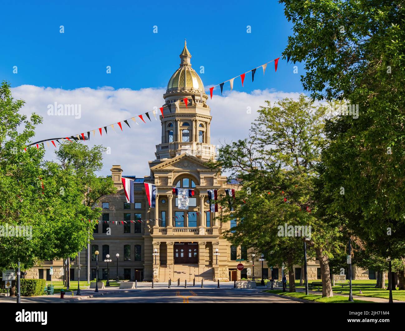 Sunny view of the Wyoming State capitol building at Cheyenne, Wyoming ...