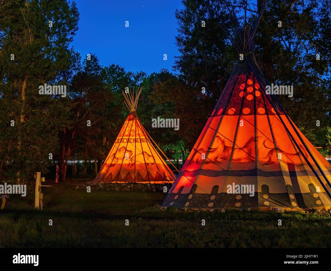 Night view of Tipi with beautiful landscape at Wyoming Stock Photo - Alamy