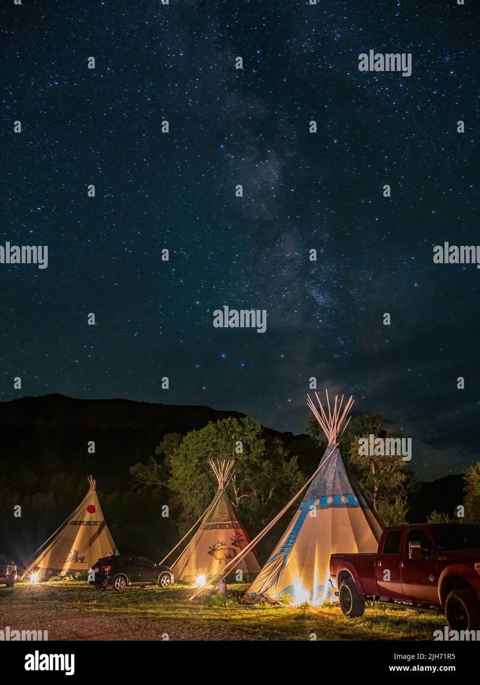 Night view of Tipi with beautiful landscape at Wyoming Stock Photo - Alamy