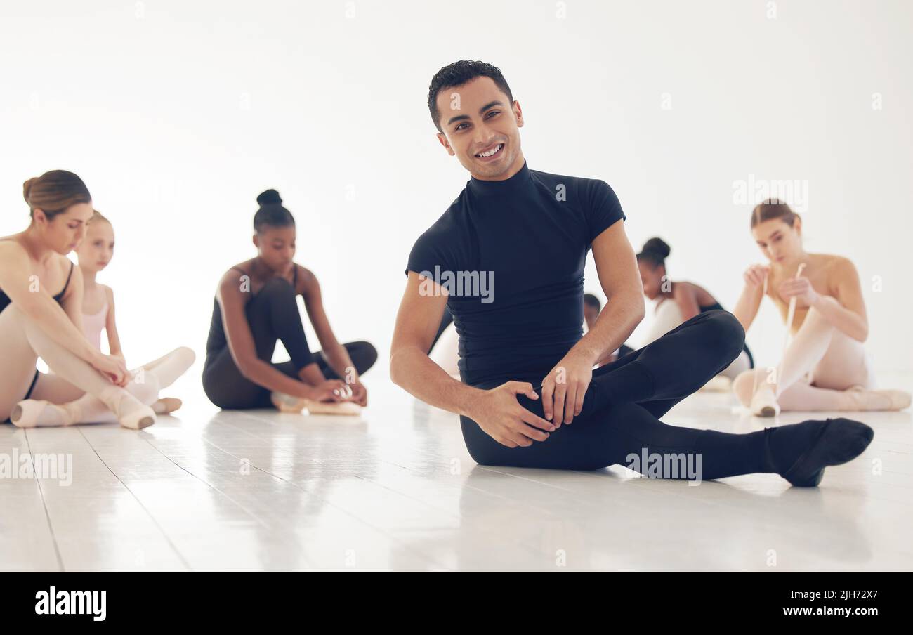 Dance routine group hi-res stock photography and images - Alamy