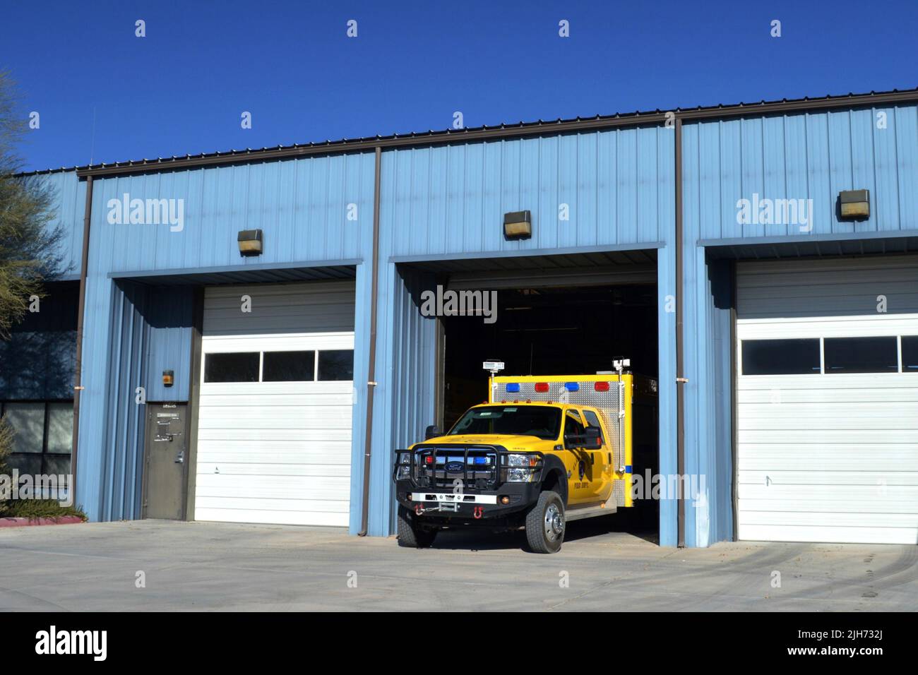Rural volunteer fire station hi-res stock photography and images - Alamy