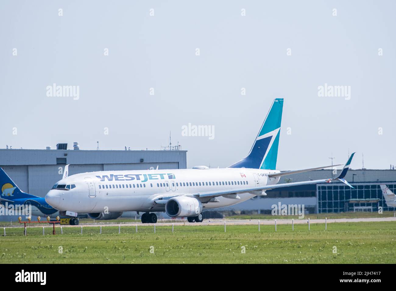 Westjet calgary hi-res stock photography and images - Alamy