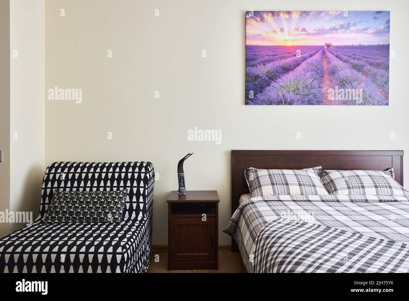 Cozy room with decor for daily rent Stock Photo - Alamy