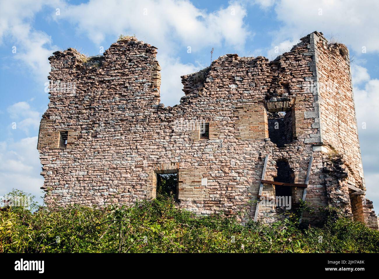 Ruins of the Pecorari castle in Piobbico (PU Stock Photo - Alamy