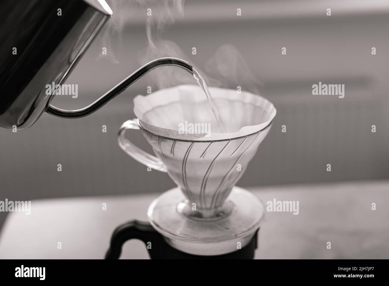 Black and white photo of v60 drip pour over decanter Stock Photo - Alamy