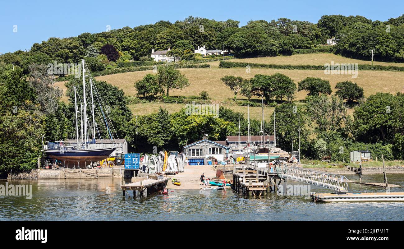 Weir quay boatyard hi-res stock photography and images - Alamy