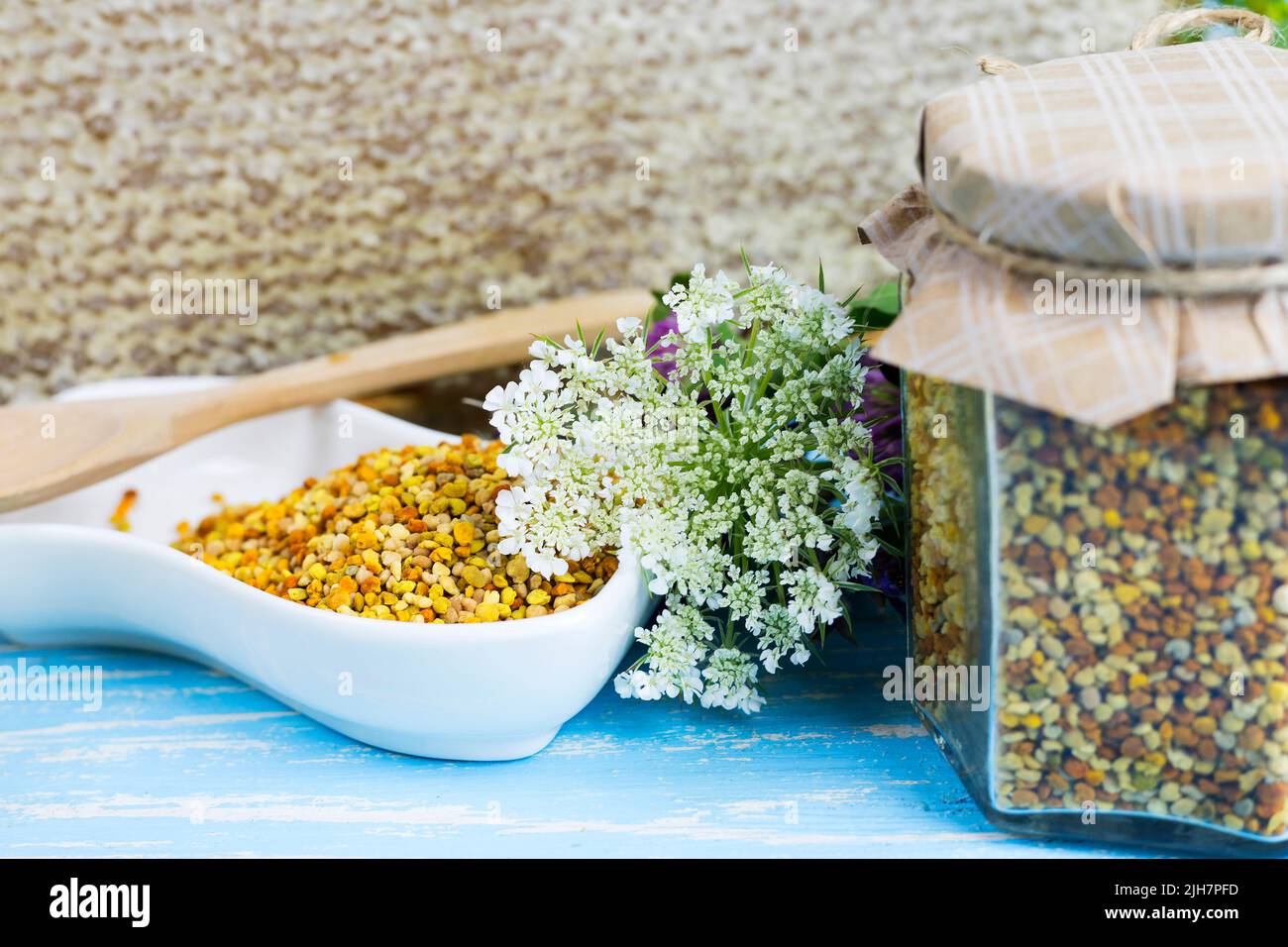 Super food flower hi-res stock photography and images - Alamy