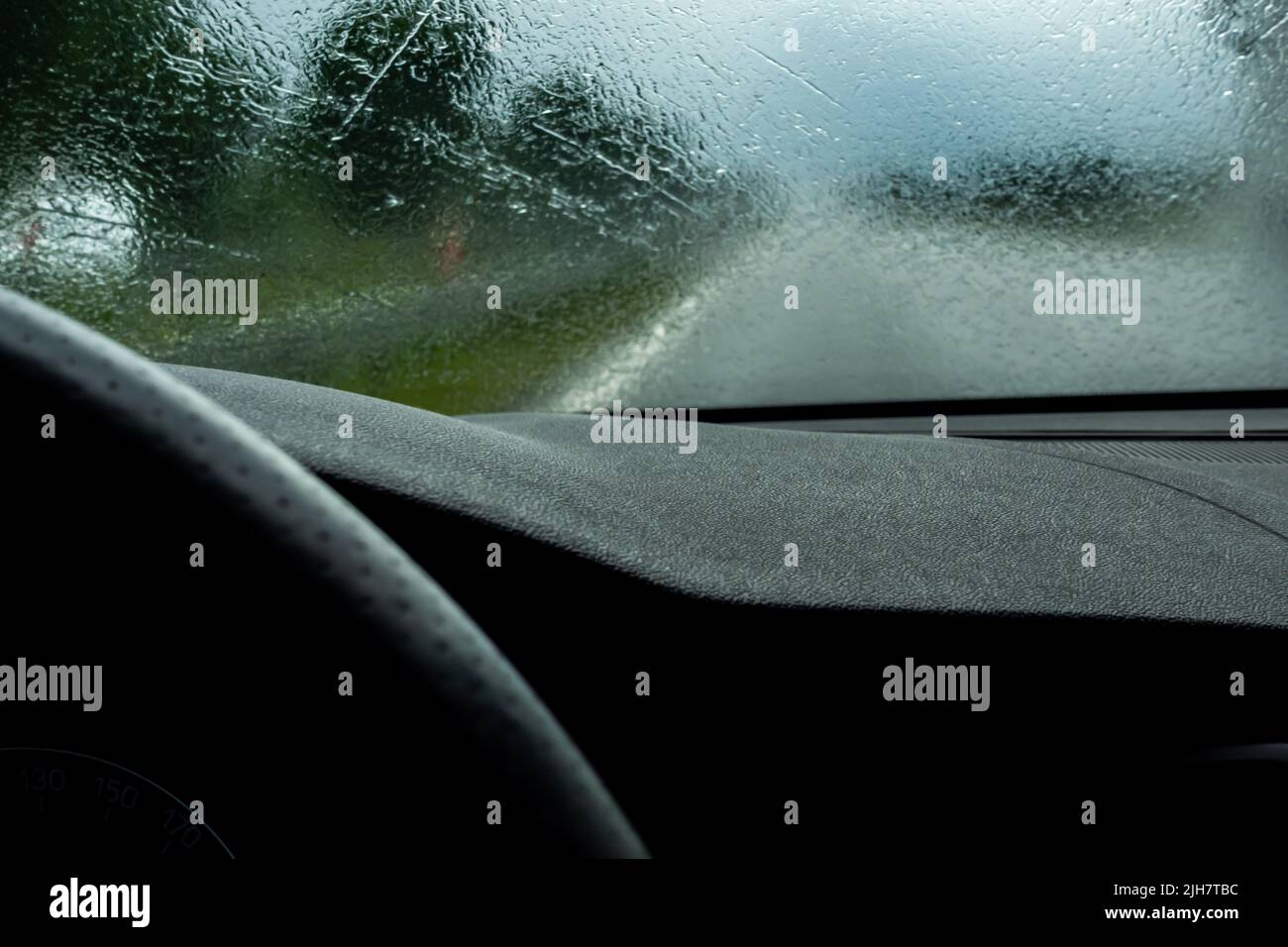 Car windscreen view traffic hi-res stock photography and images - Alamy