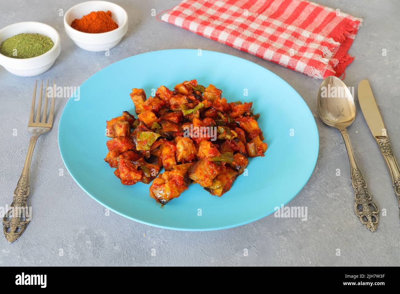 Grilled Turkish eggplants in tomato sauce (soslu patlican or saksuka ...