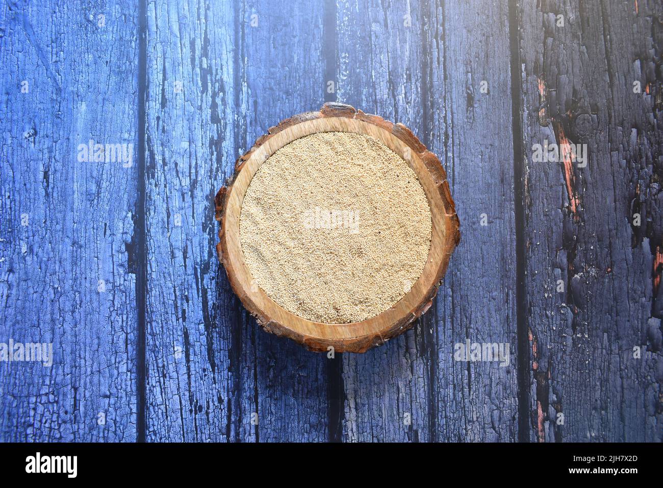 Raw whole dried Amaranth seeds Stock Photo - Alamy