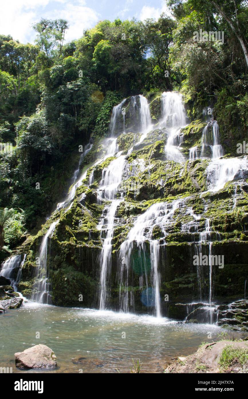 The beauty of the Mafalda waterfall in the city of Apiaí, São Paulo ...