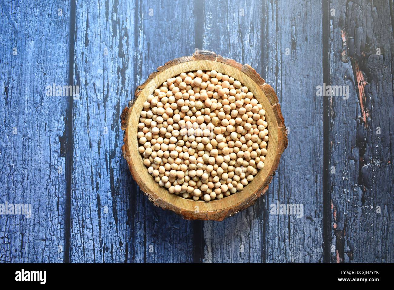 Raw whole dry white peas Stock Photo - Alamy