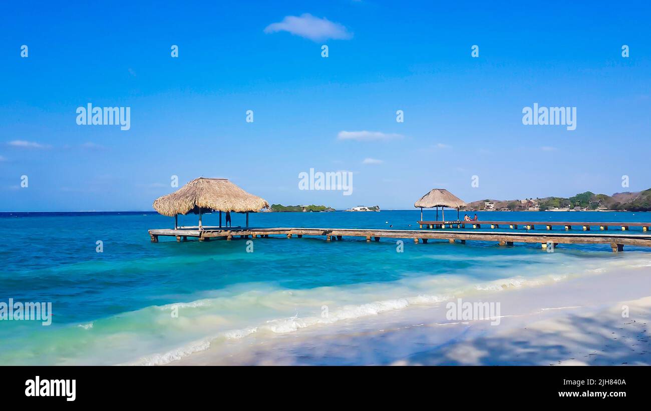 Relaxing sun protection hut. Paradise scenery in Isla Rosario, Colombia ...
