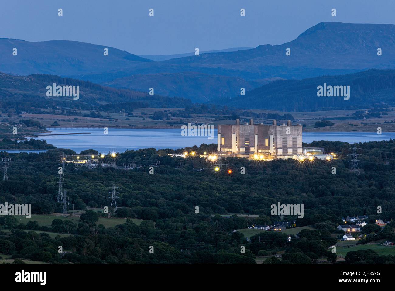Tawsfynydd power station was one of the first Magnox reactors to be ...