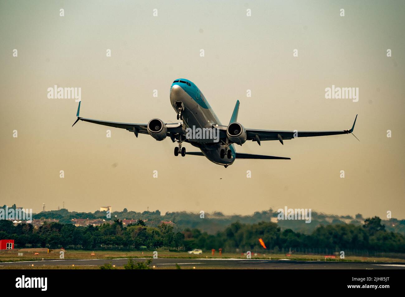 TUI Take Off Runway 08 Bournemouth Airport Stock Photo - Alamy