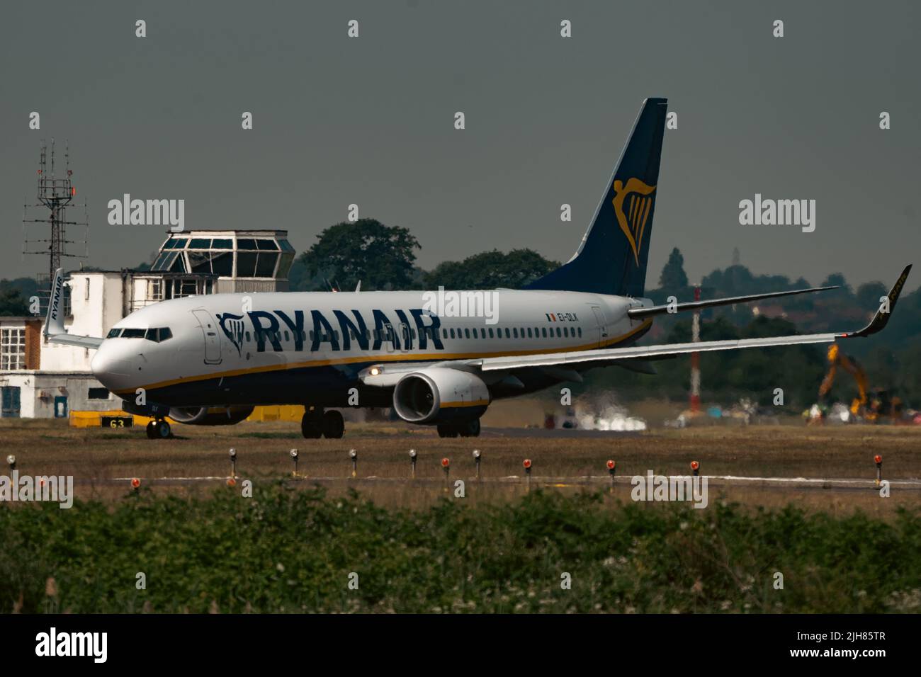 Ryanair Taxiing To Runway 26 Bournemouth Airport Stock Photo - Alamy