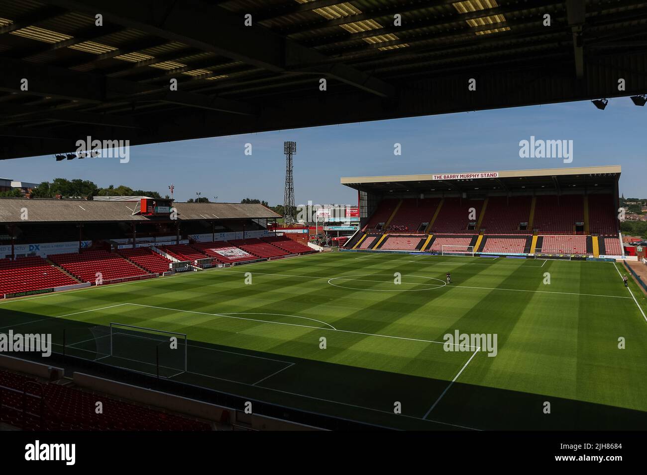 Nottingham forest friendly general hi-res stock photography and images ...