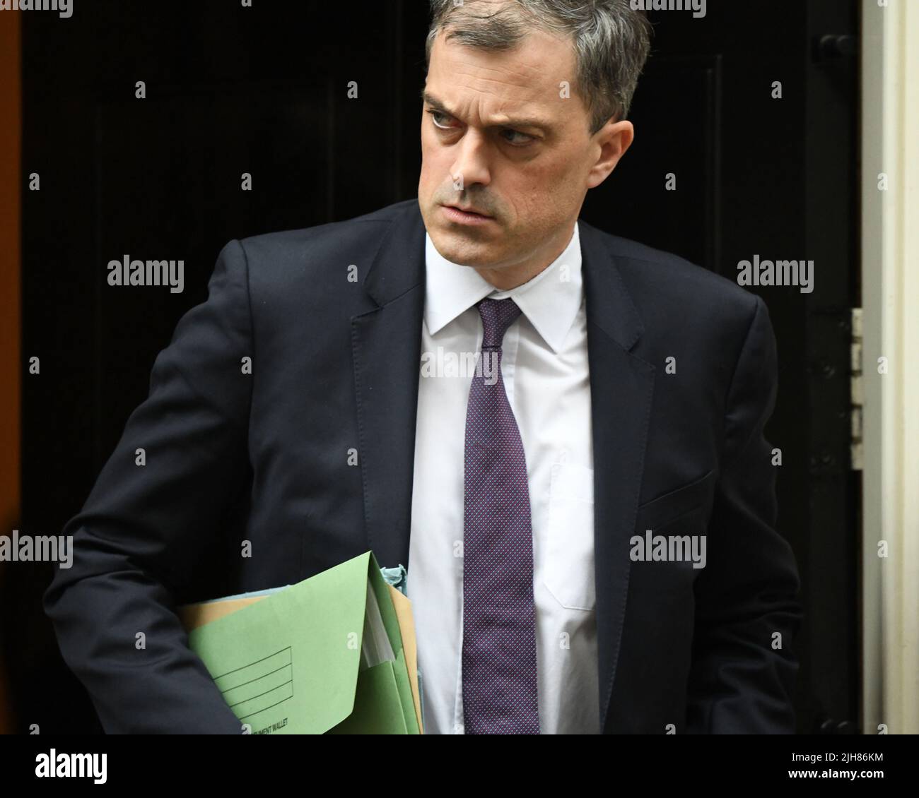 Chief whip julian smith leaves 10 downing street hi-res stock ...