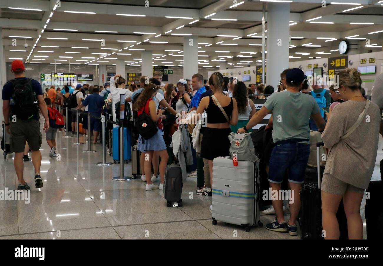 Baggage counter on airport hi-res stock photography and images - Alamy