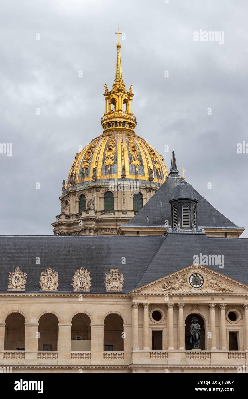 The golden dome of Les Invalides in Paris, France Stock Photo - Alamy