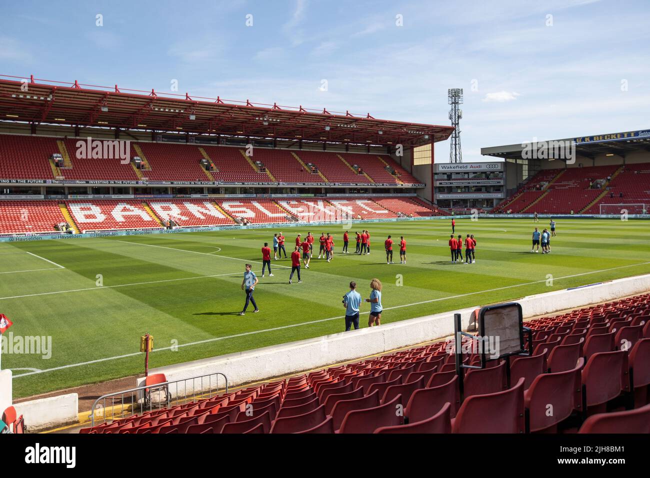 Nottingham forest players hi-res stock photography and images - Alamy