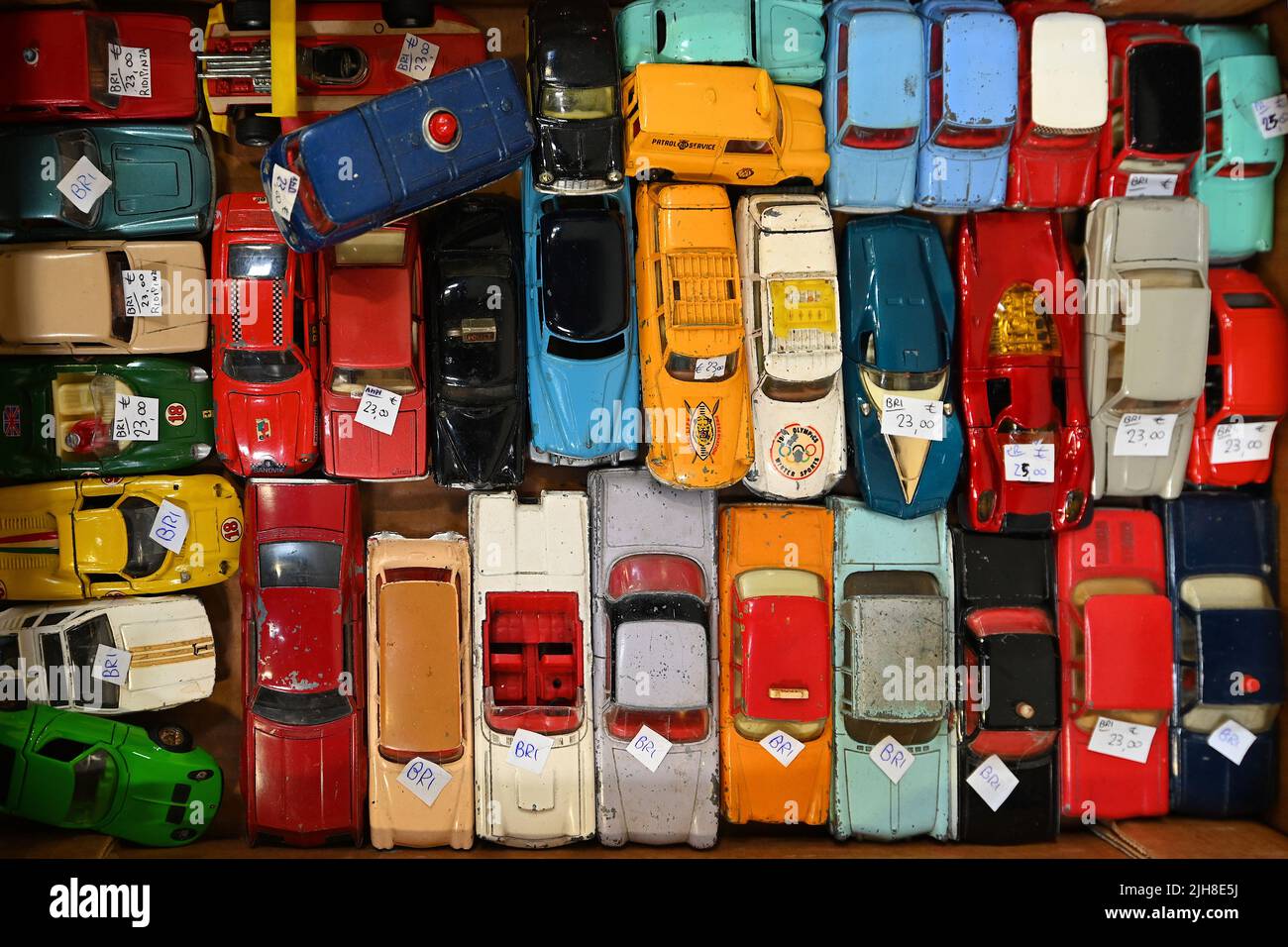 Vintage toy cars hi-res stock photography and images - Alamy