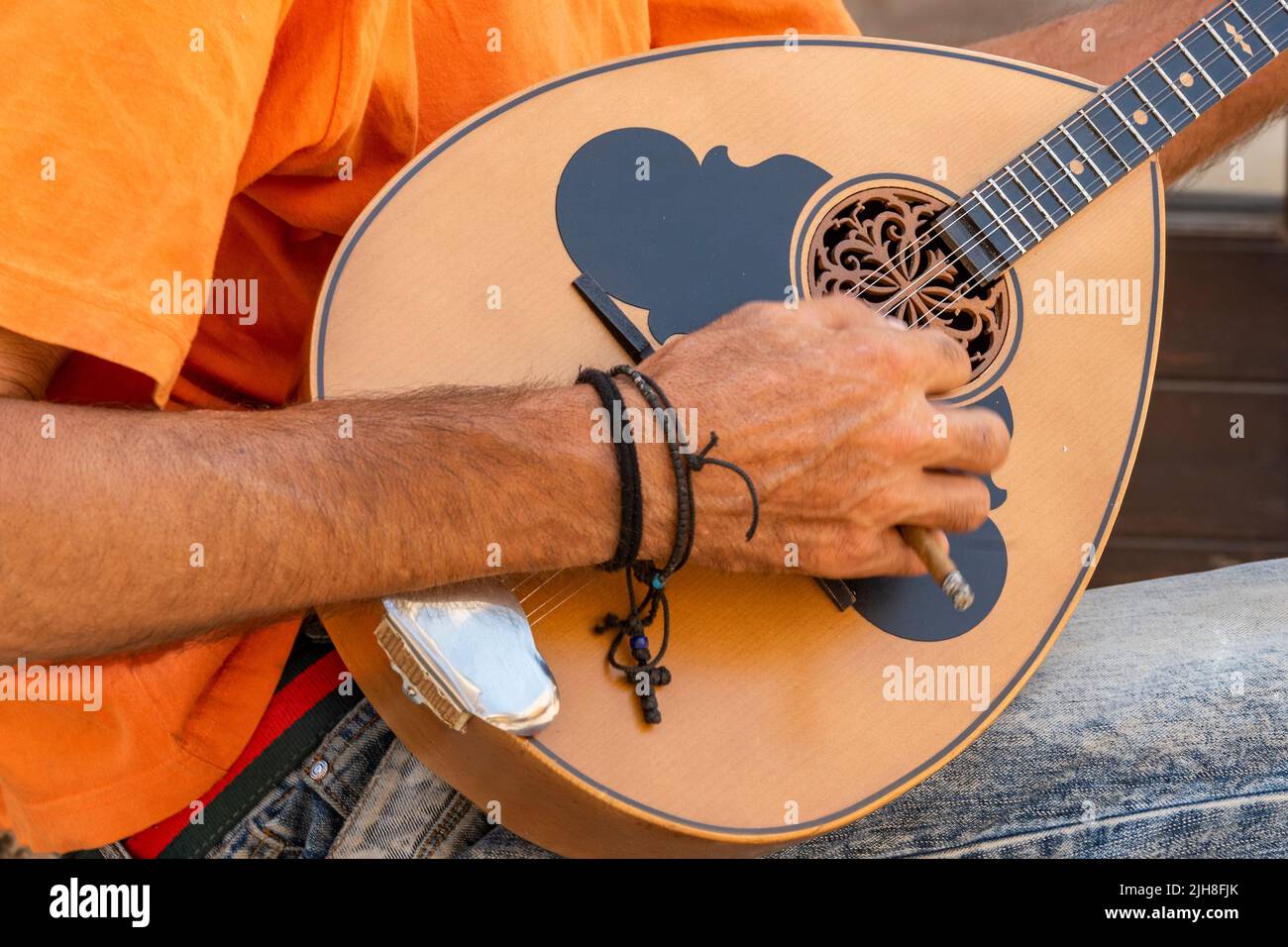 Mandolin close up hi-res stock photography and images - Alamy