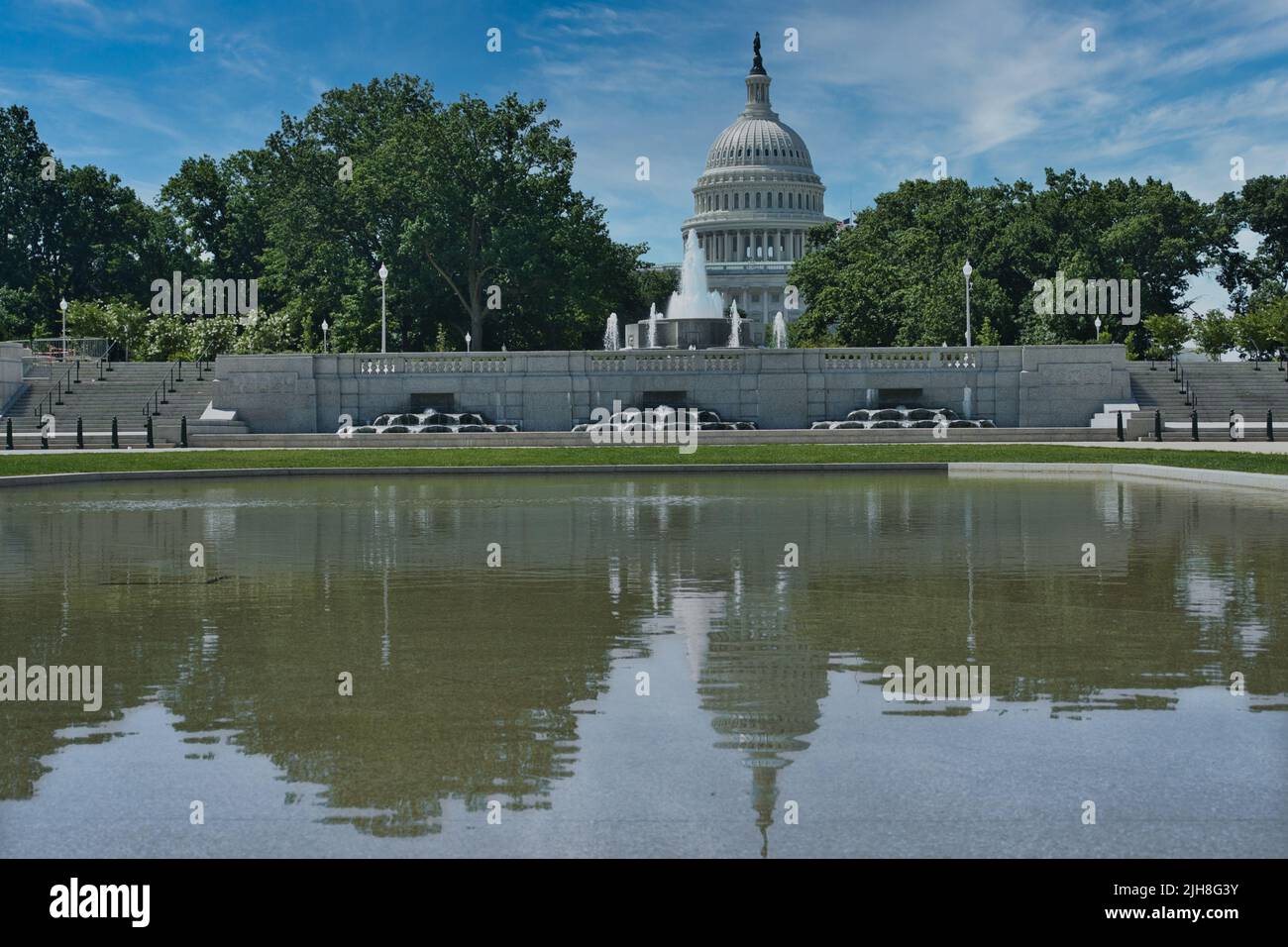 The United States Capitol building reflection in the pool Stock Photo ...