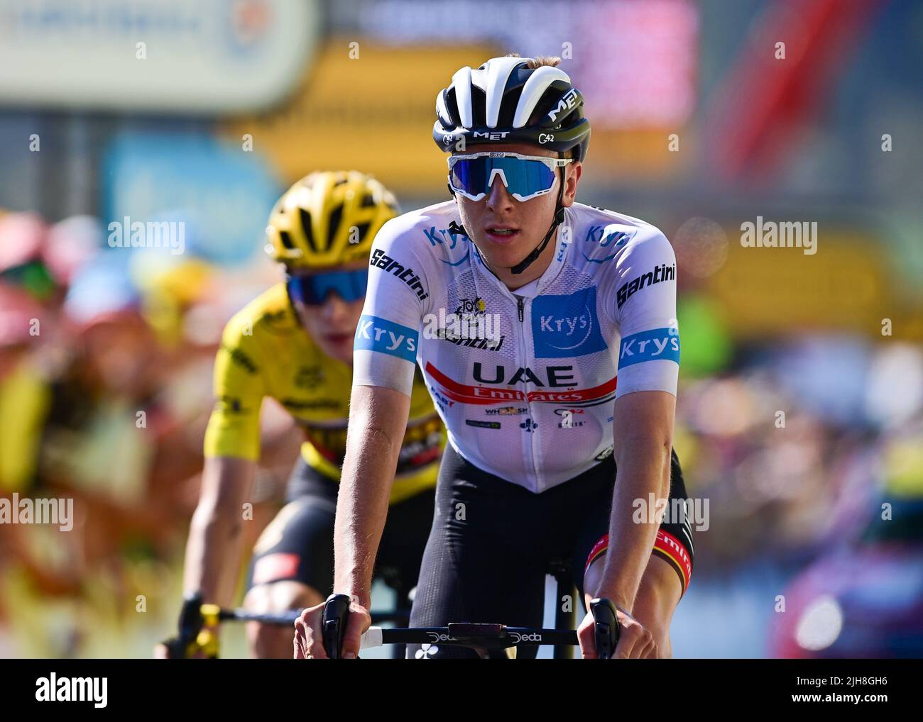 Pogacar vingegaard tour de france hi-res stock photography and images ...