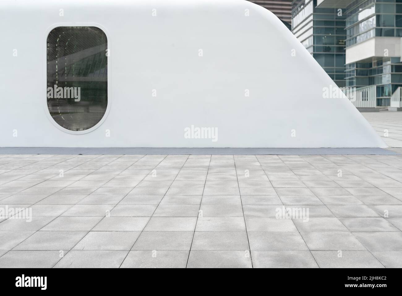 The empty ground floor and modern building exterior in the street Stock ...