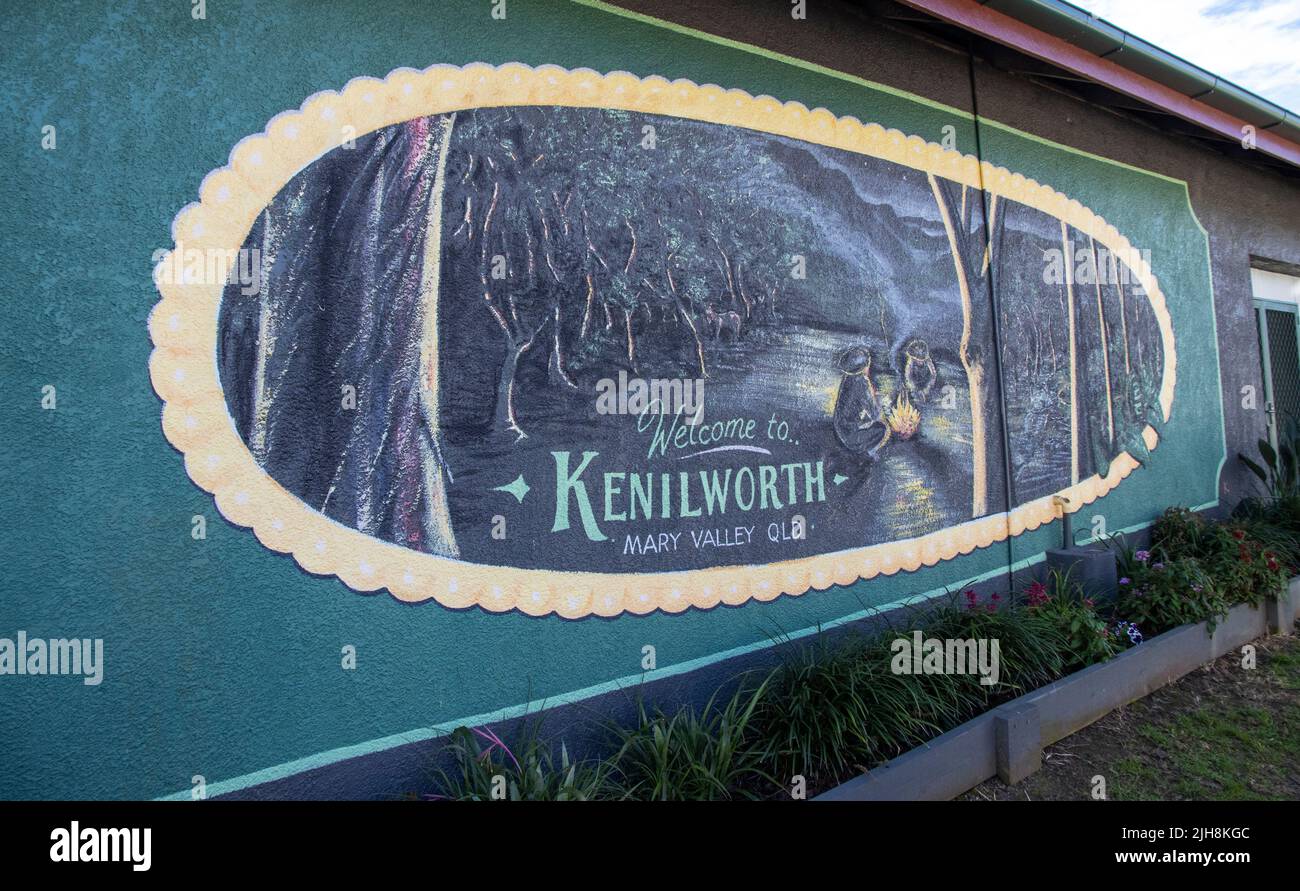The Kenilworth welcome sign on the wall Stock Photo - Alamy