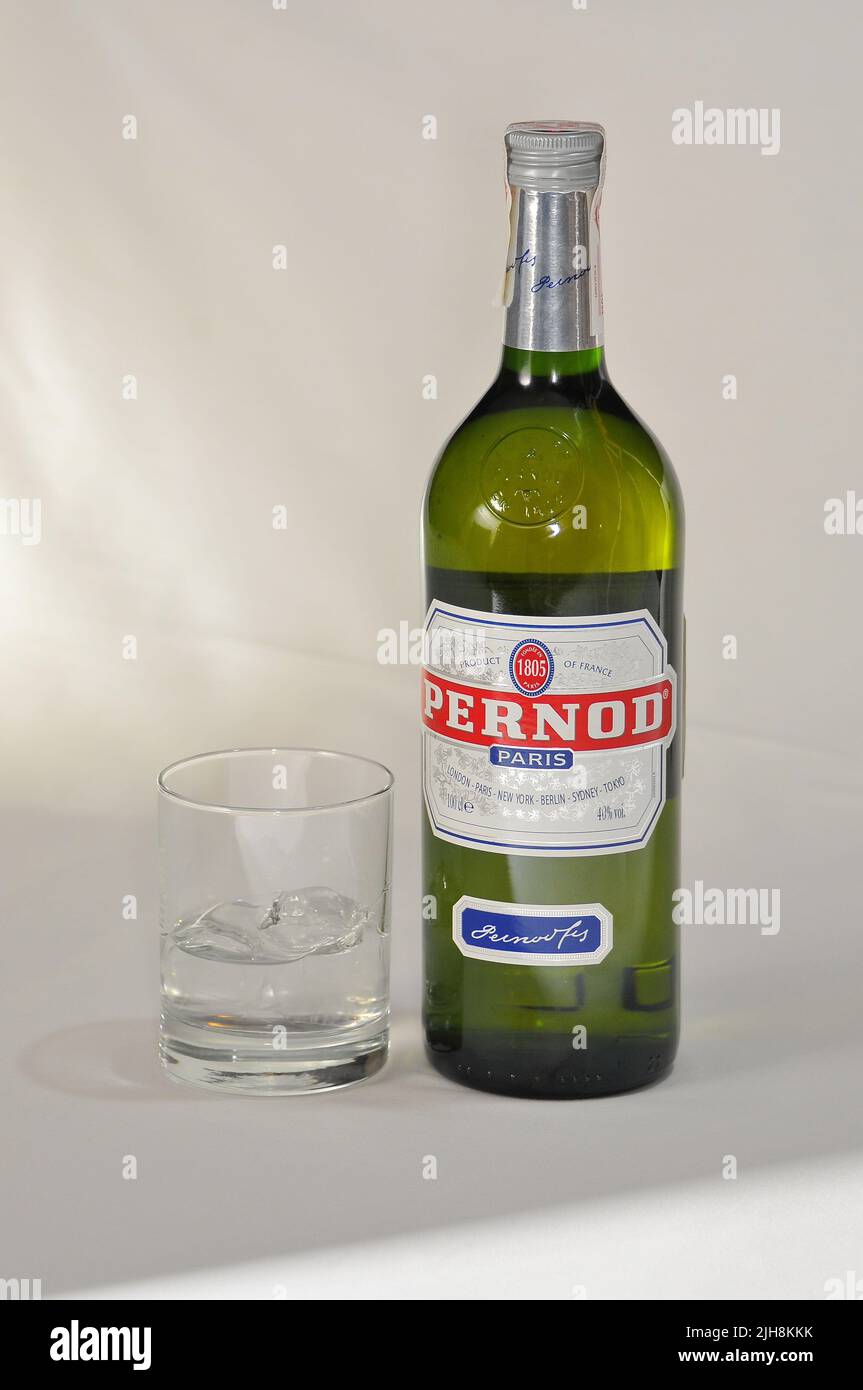 Pernod bottle hi-res stock photography and images - Alamy