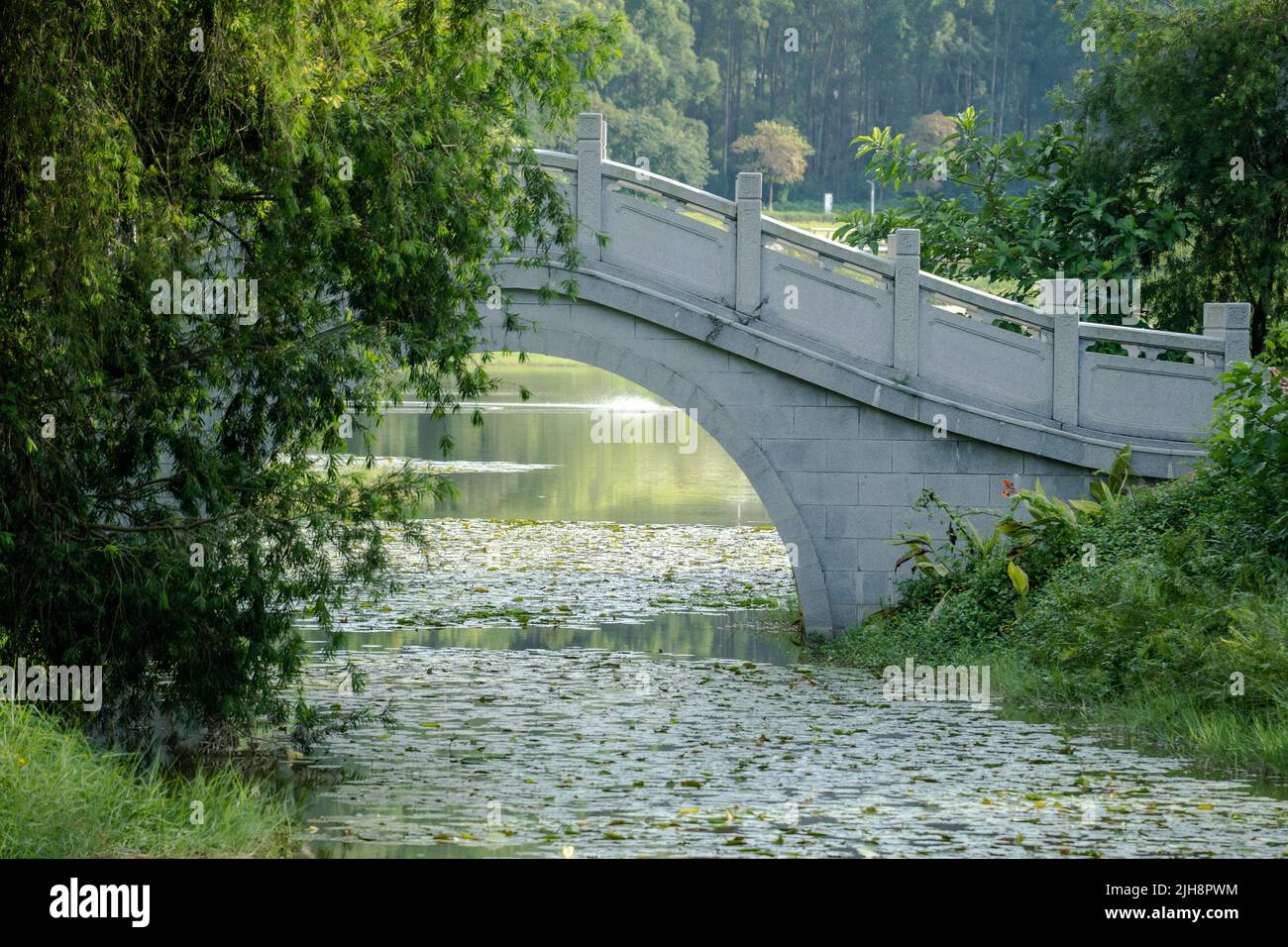 Brigde over river hi-res stock photography and images - Alamy