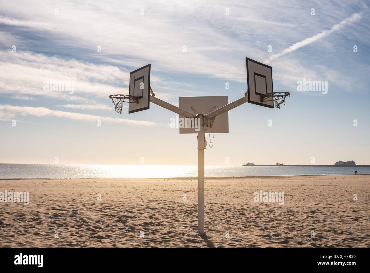 Double sided beach hi-res stock photography and images - Alamy