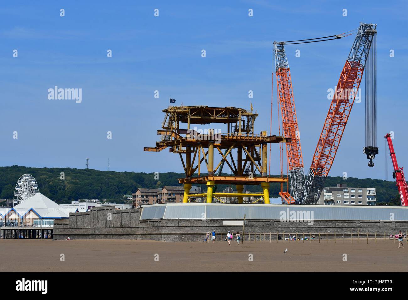 Weston Super Mare, UK. 16th July, 2022. UK Weston Super Mare a decommissioned oil rig is being ...