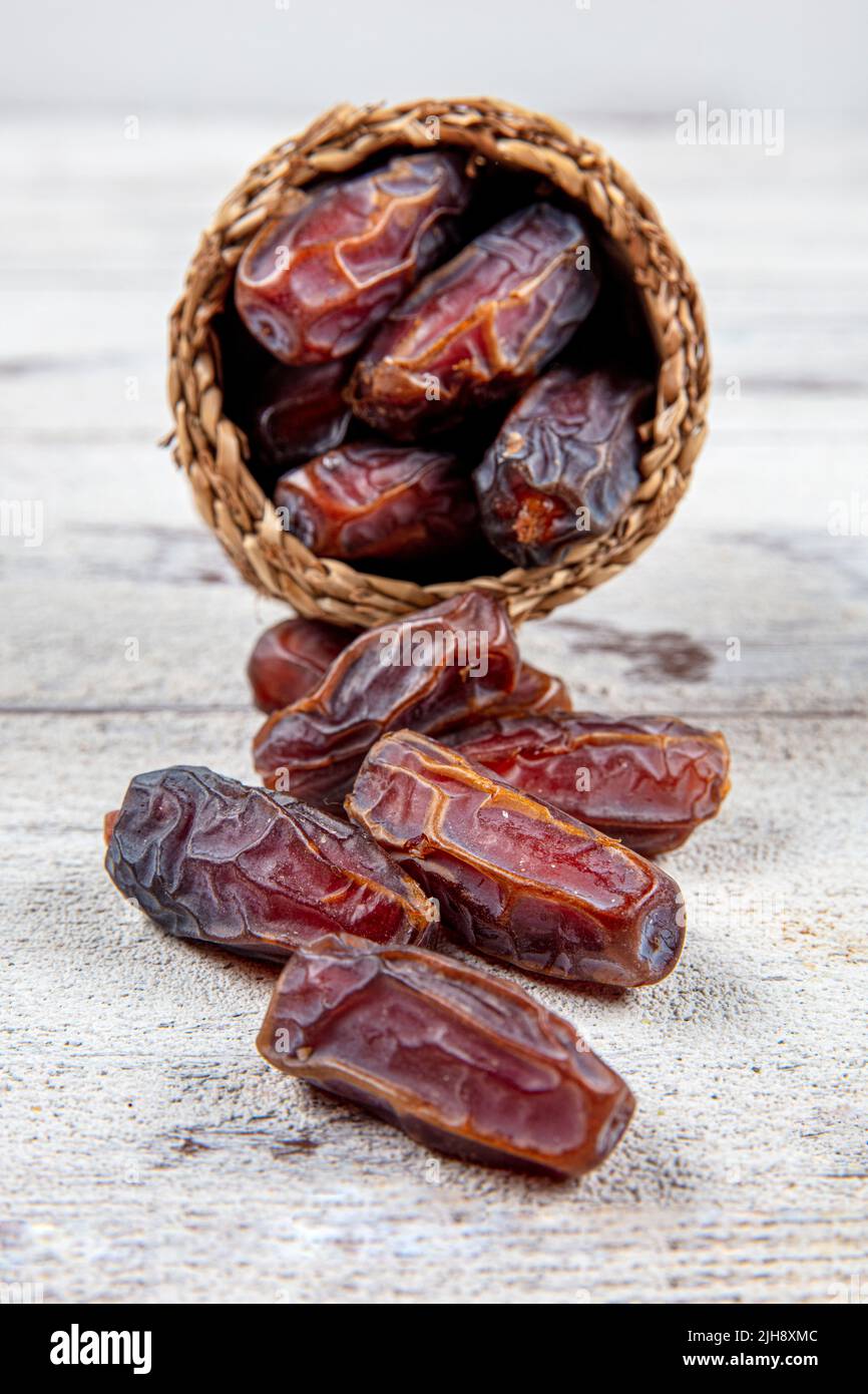Dates or dates palm fruit (Hurma) is a healthy snack. Him Organic ...