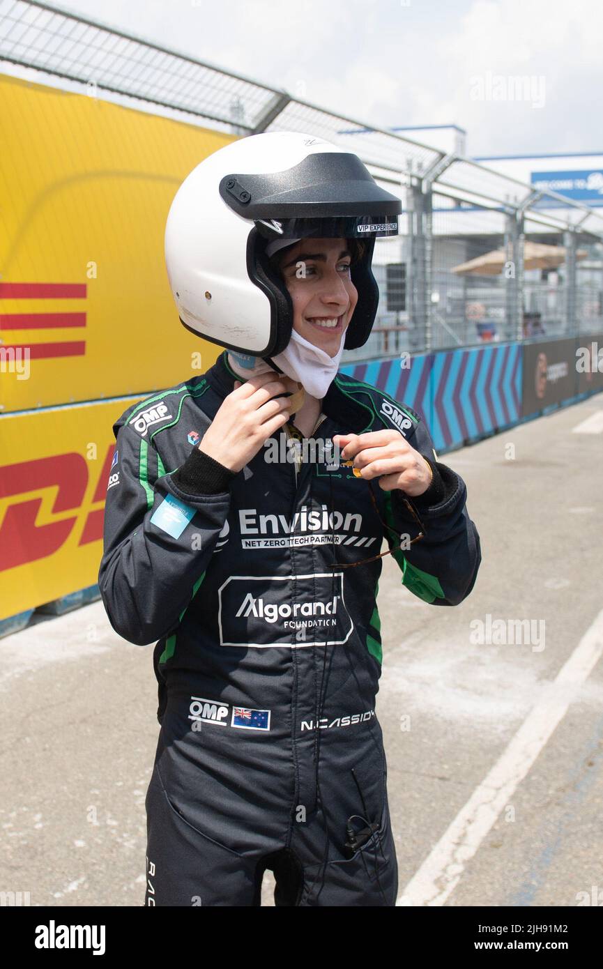 Aidan gallagher actor hi-res stock photography and images - Alamy