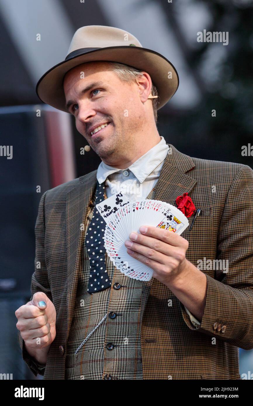 Wembley Park, London, UK. 16th July 2022. Magician, Charlie Caper ...