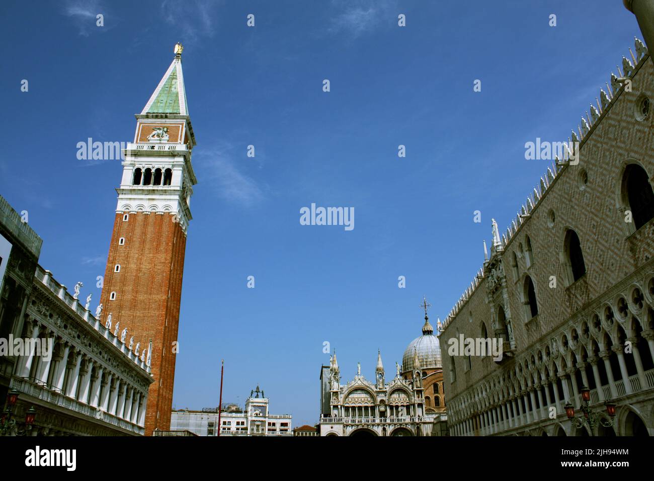 Sant marks square hi-res stock photography and images - Alamy