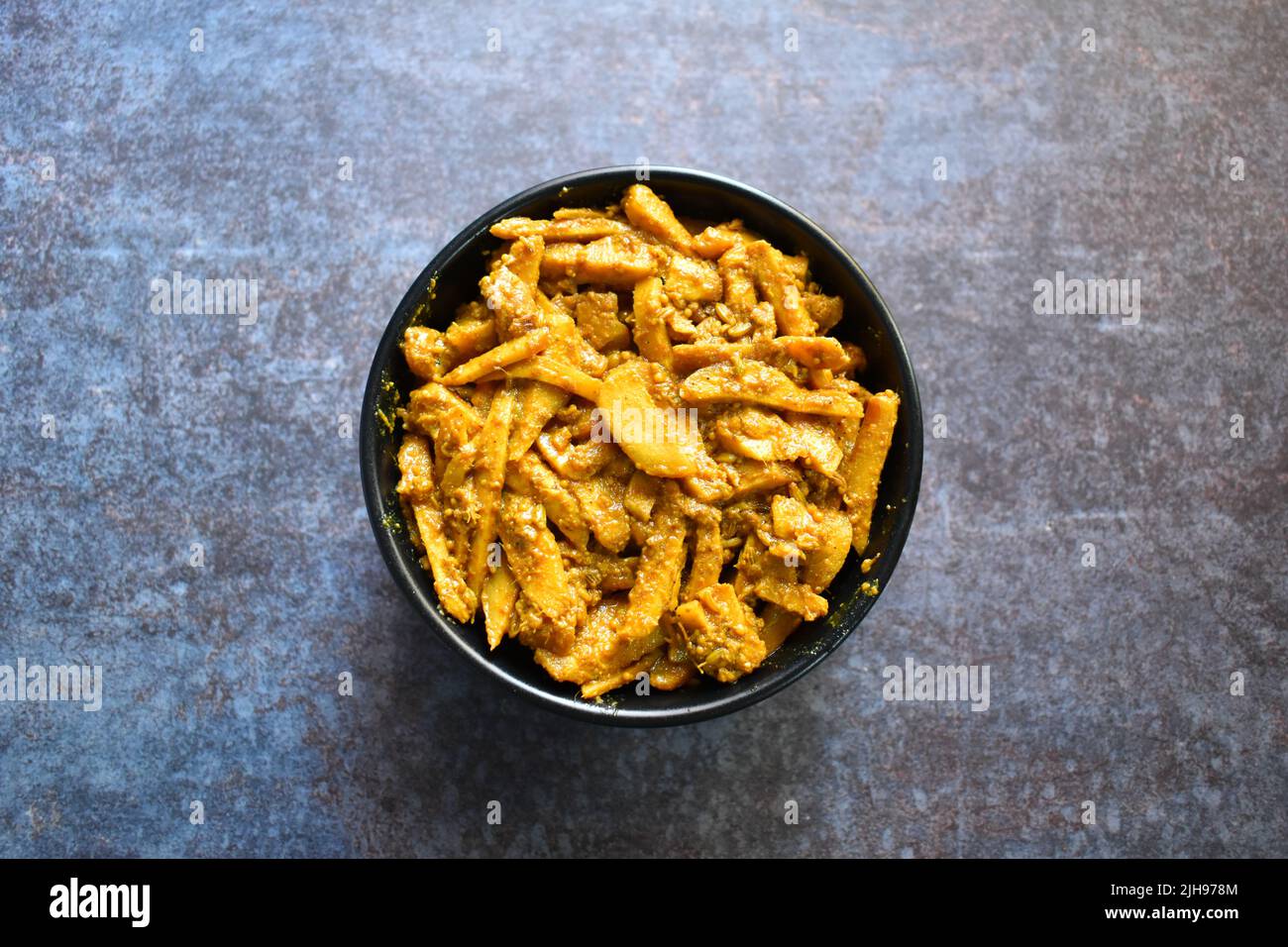 Indian traditional spicy cut ginger pickle Stock Photo - Alamy