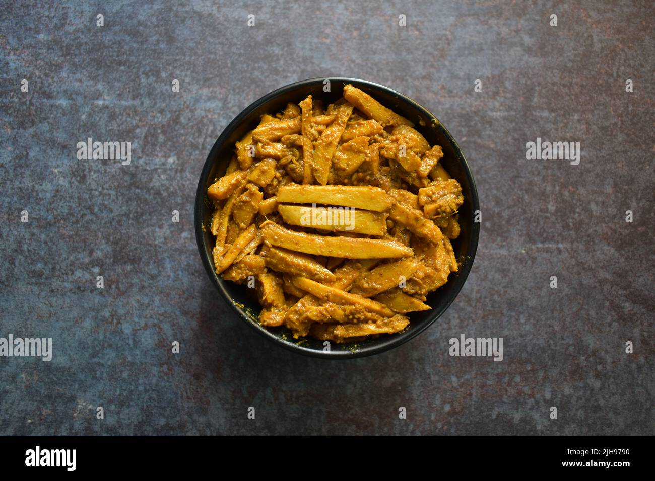 Indian traditional spicy cut ginger pickle Stock Photo - Alamy