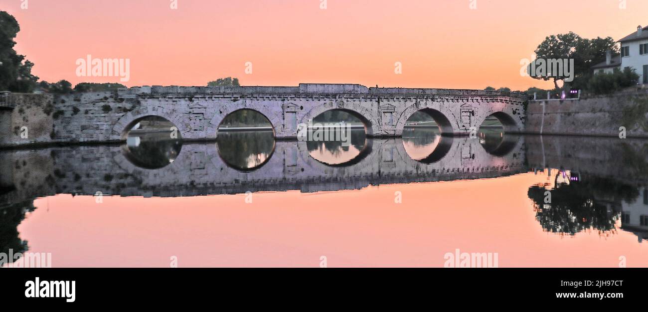 Rimini : Ponte di Tiberio or Augustus ( Bridge of Tiberius Stock Photo ...