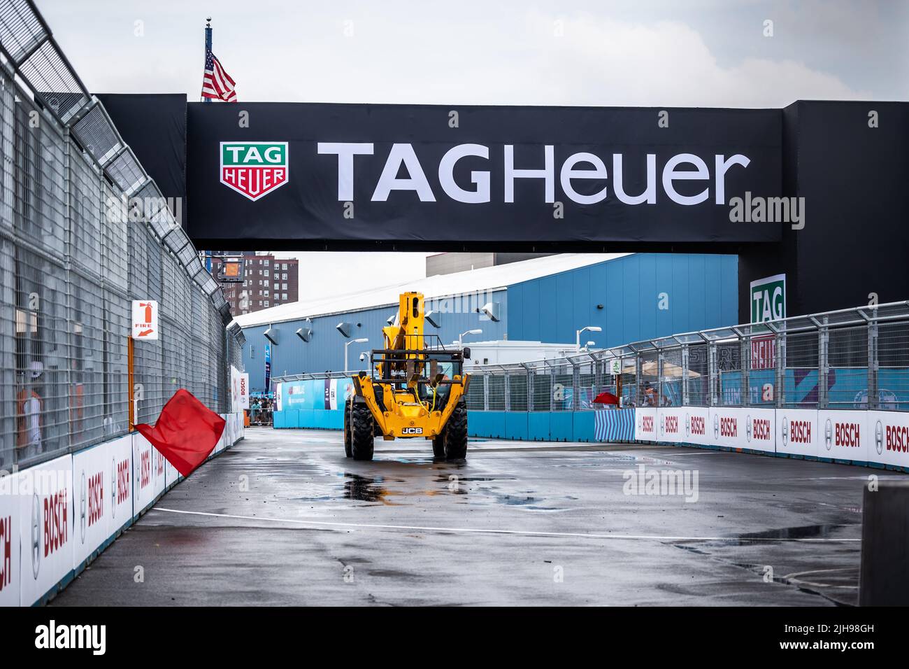 Red flag, drapeau rouge during the 2022 New York City ePrix, 8th ...